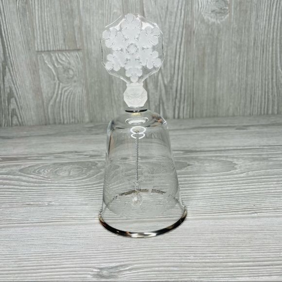Lenox | Accents | Lenox Vintage Crystal Snowflake 986 Christmas Bell ...